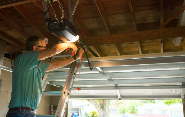 Professional Doore Repair in Fair Lakes, VA | Call (860) 758-1032